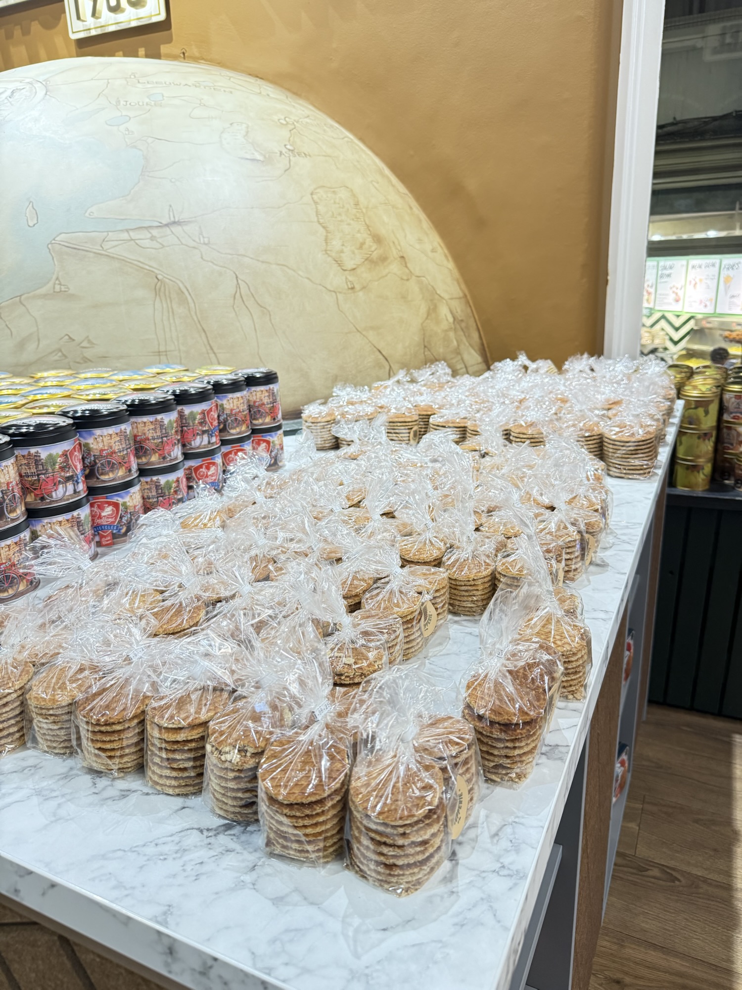 This is the best stroopwafel in Amsterdam… – Lily's Travel Journal